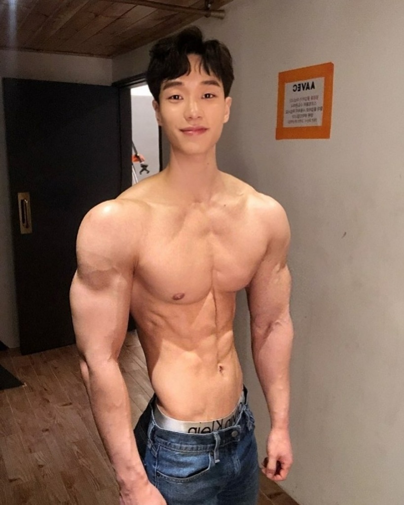 Jung Woo หนุ่มนักกีฬา อปป้าหน้าใส หุ่นแน่น เป้าแซ่บถึงใจ - นางฟ้า ข้างสนาม