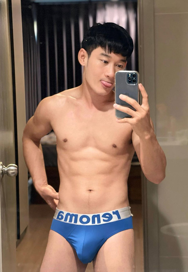 Alex Narak แจกวาร์ปหนุ่มหล่อเป้าแน่น โชว์ความใหญ่ ตุงสุดเร้าใจ