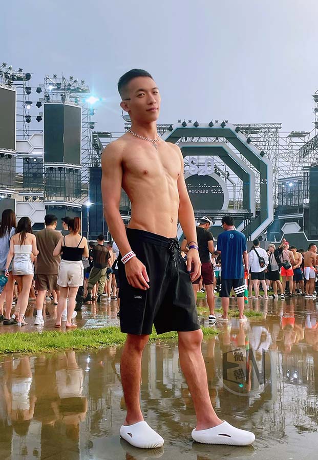 Shuoen แจกวาร์ปหนุ่มหล่อชาวไต้หวัน หุ่นสวยงานดี ของใหญ่เร้าใจ